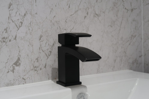 JDS Chalets | bespoke luxury lodge | Bury BL9 5AA, UK