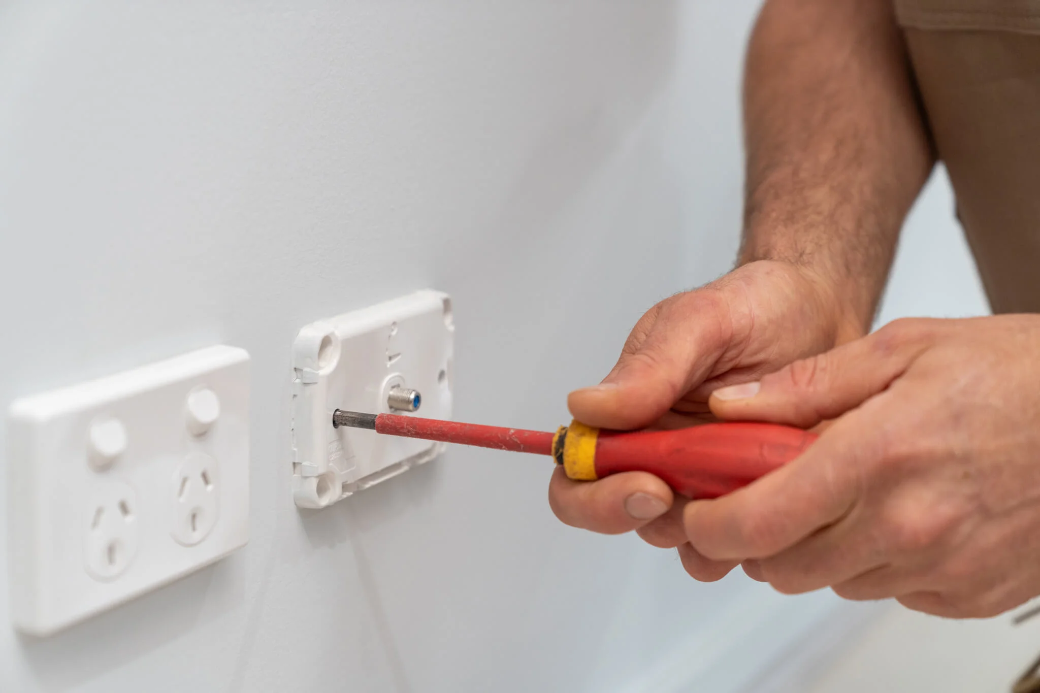 TV Point Installation | The Antenna Man Suns