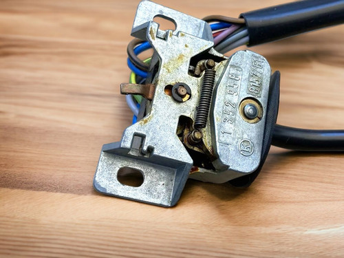 Genuine BMW 2002 Turn Signal Switch/Windshield Wiper Switch | MIC