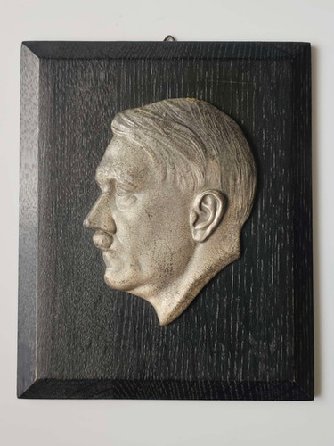 A Original Nazi commemorative Adolf Hitler wall plaque. | Edwardmilitaria