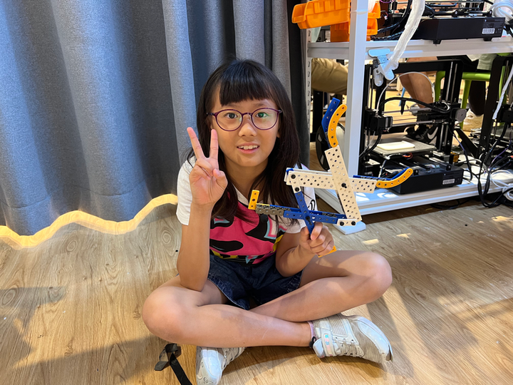 STEMBrick (6-8歲)｜STEMA香港機械人編程學校