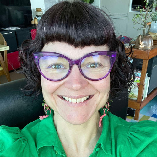 Dr Angela Dwyer | AVLD