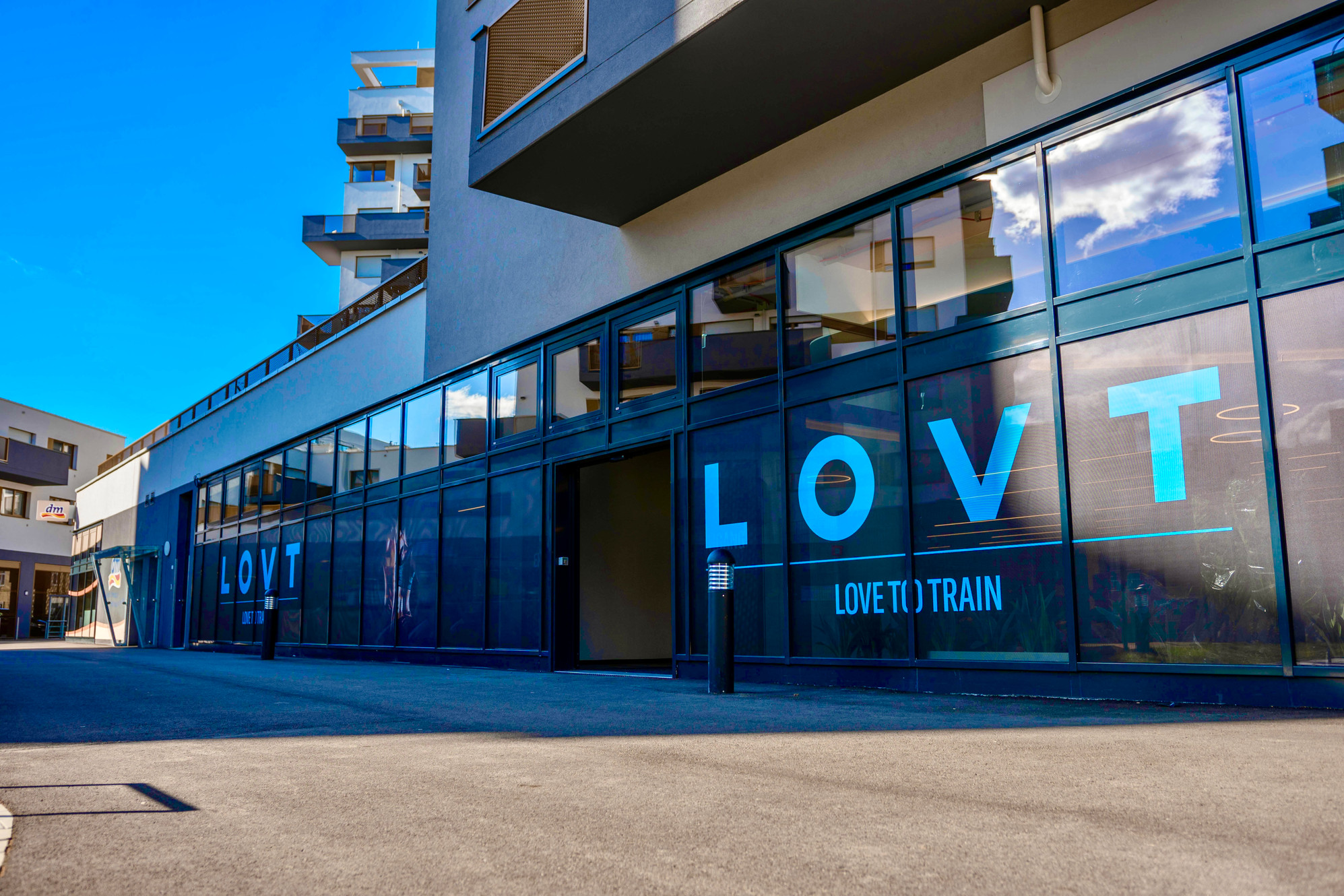 LOVT 360 & AI COACH | LOVT Fitnessstudio | 1220 & 1210 Wien - Stadlau - Floridsdorf