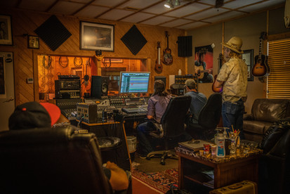 ABOUT | Kellen Smith Music