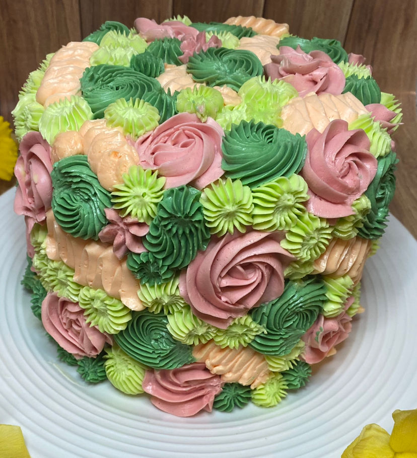 Vanilla Piped Cake Emerald Bakery By Ni Vanilla Piped Cake Emerald Bakery By Ni