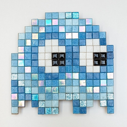 8-bit Ghost | mosaikit