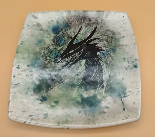 Square large plate dragon1- BeweCeramics