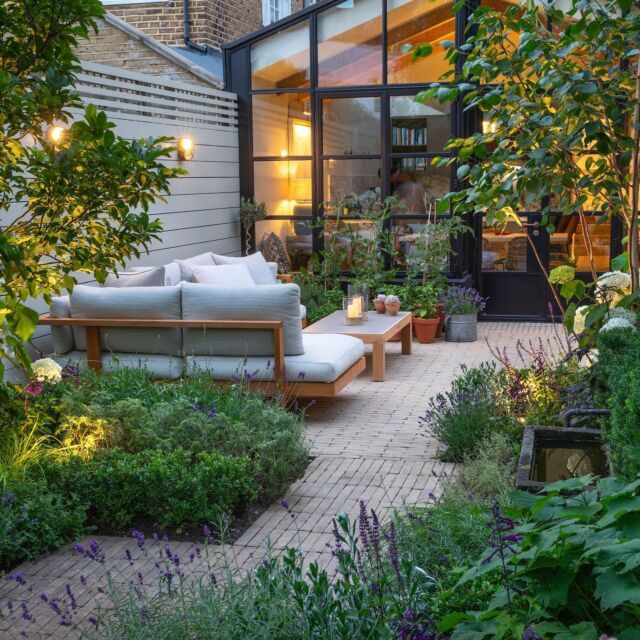 20+ Ideas for a Year-Round Family Courtyard