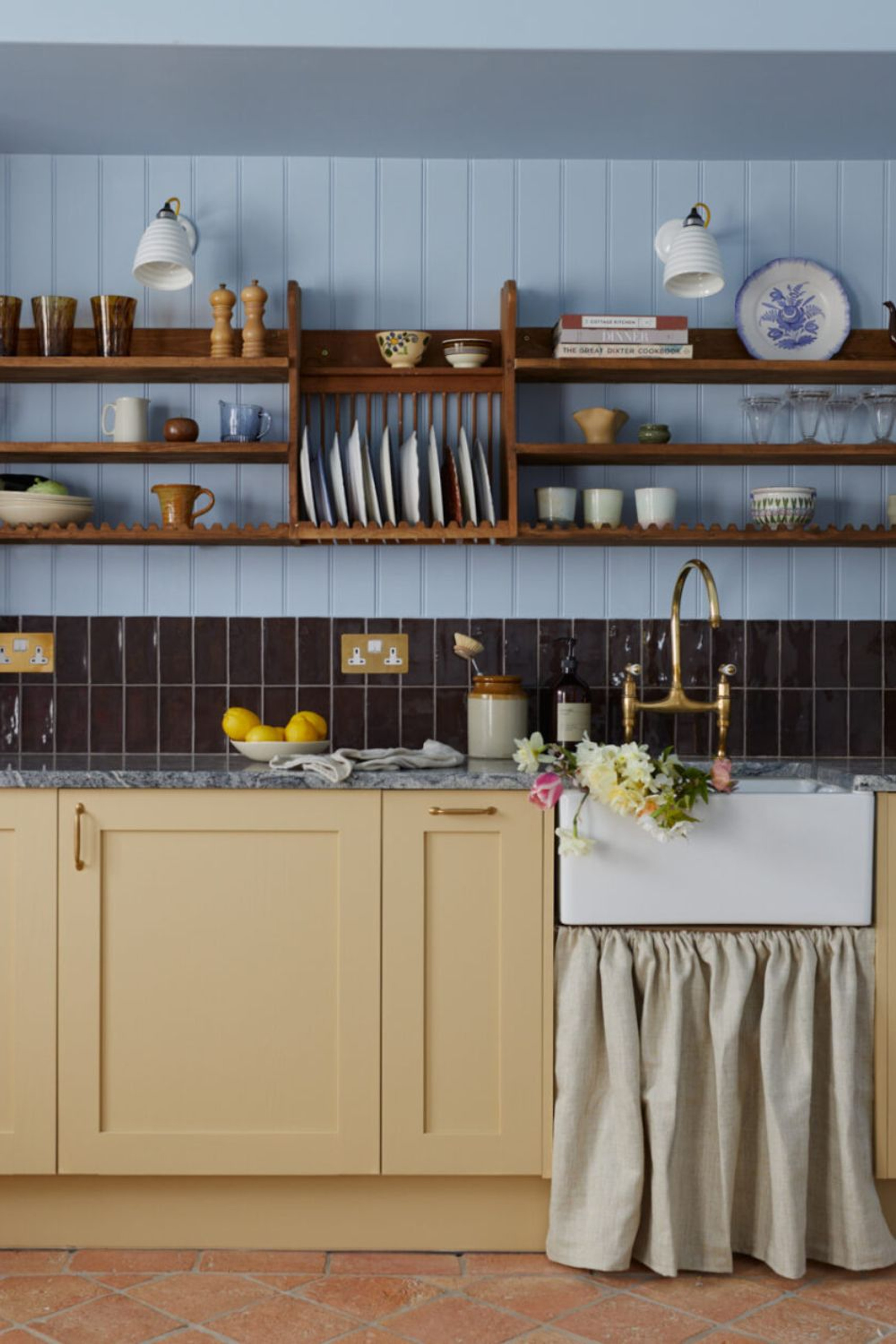 Bringing Sunshine Indoors: Decorating Your Cottage with Cheerful Yellow