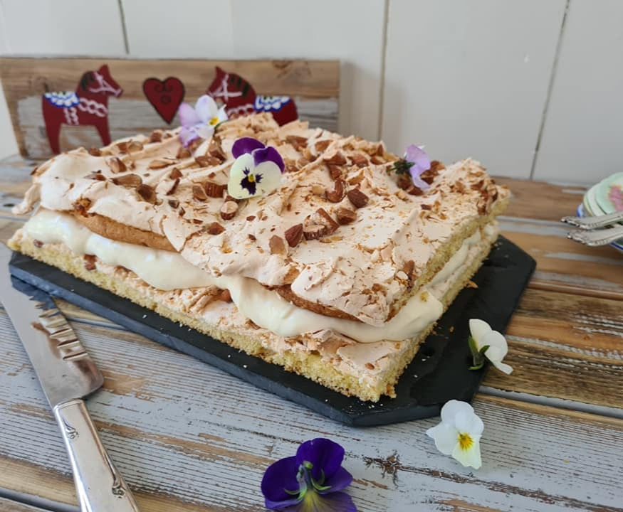 Kvæfjordkake, The World's Best Cake