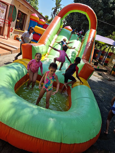 Home | Little Toddlers Creche