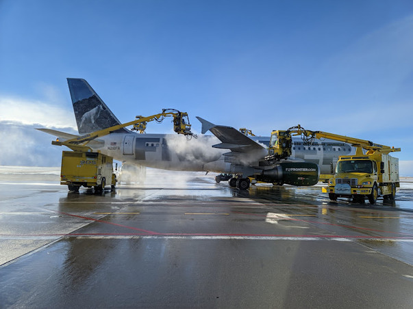 Aircraft Deicer | www.ugurel.aero