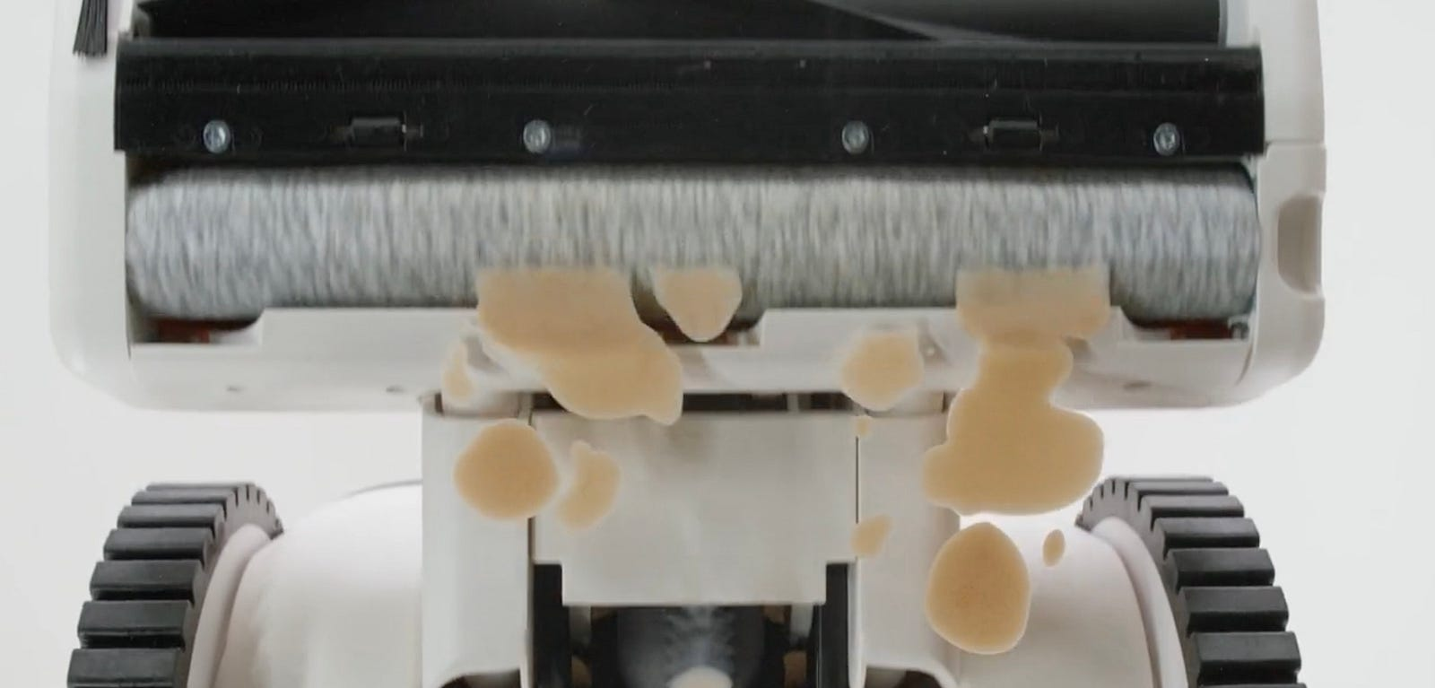 The Matic Robot Vacuum/Mop Makes Life Easier