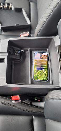 Nissan Frontier Fast Wireless Charging Tray | ShawnTexan Products
