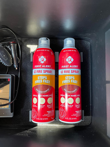 First Alert Holder Dual EZ Fire Extinguisher Spray AF400 | ShawnTexan ...