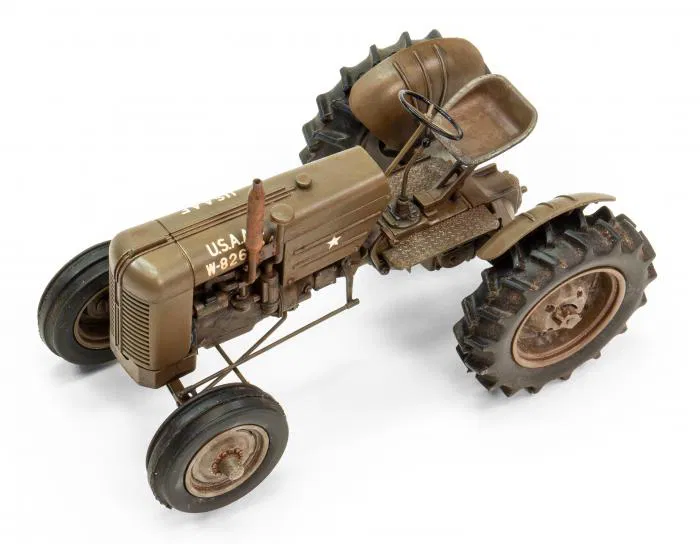 WWII US Military Tractor | plamonz