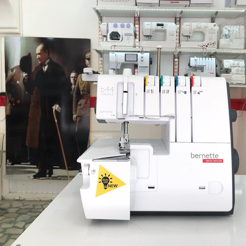 Bernina Bernette B44 4 İplikli Ev Tipi Overlok Makinesi | DikisMagazam.Com