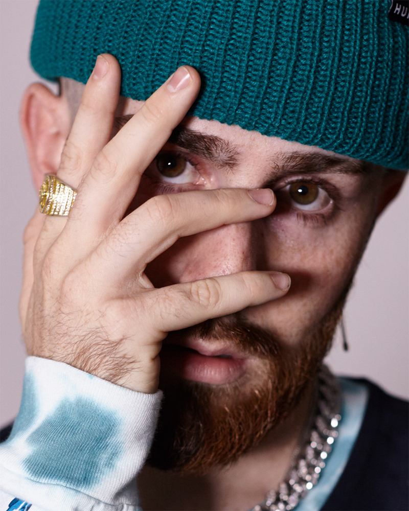 ARTIST PROFILE: SAM TOMPKINS