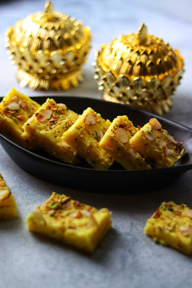 Kesar Doodh Barfi/Milk Barfi Recipe