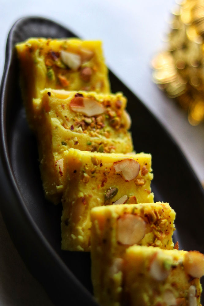 Kesar Doodh Barfi/Milk Barfi Recipe