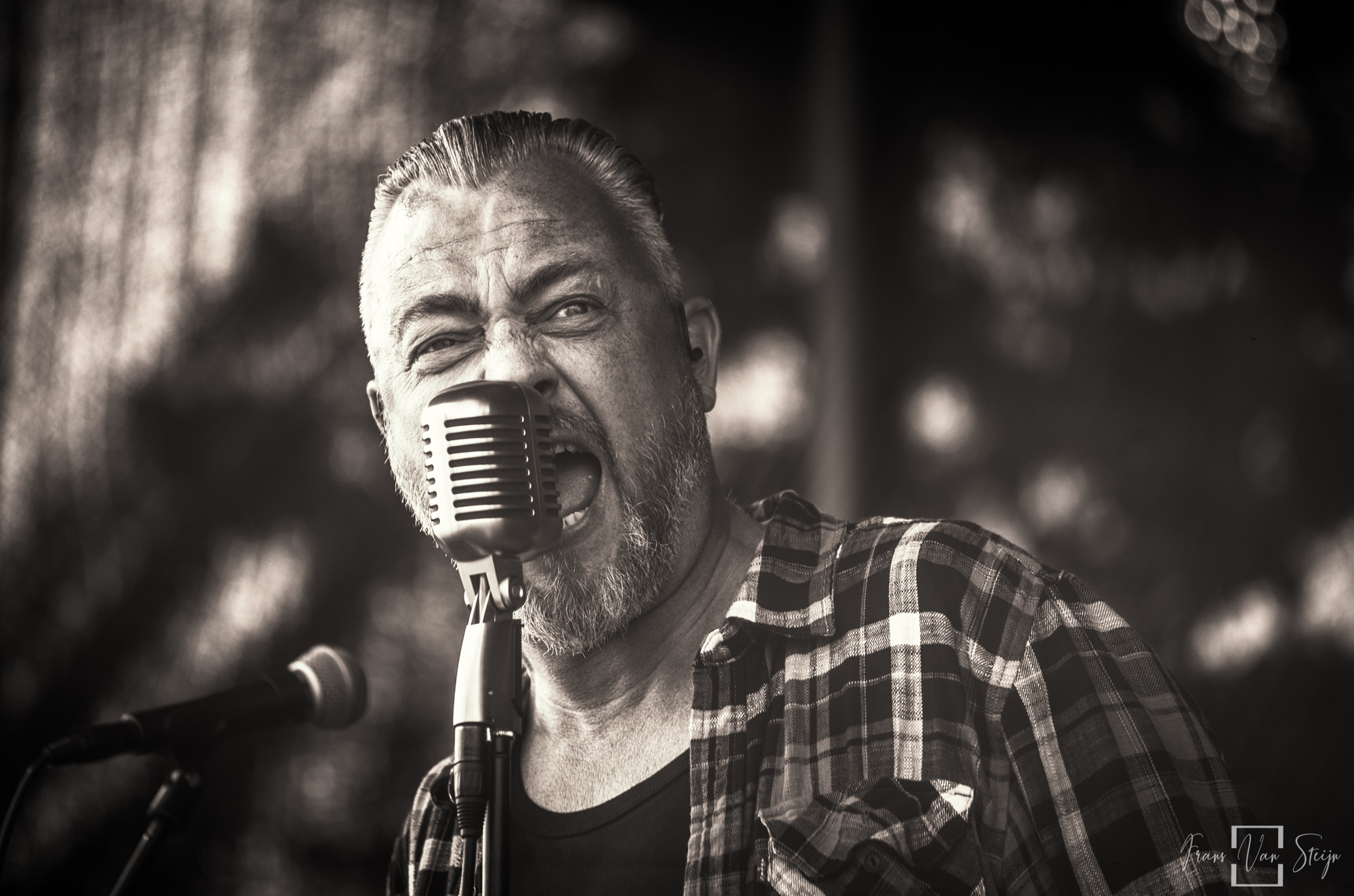 ROVED Grunge Coverband | The 90's Opnieuw | Cover band Alternative