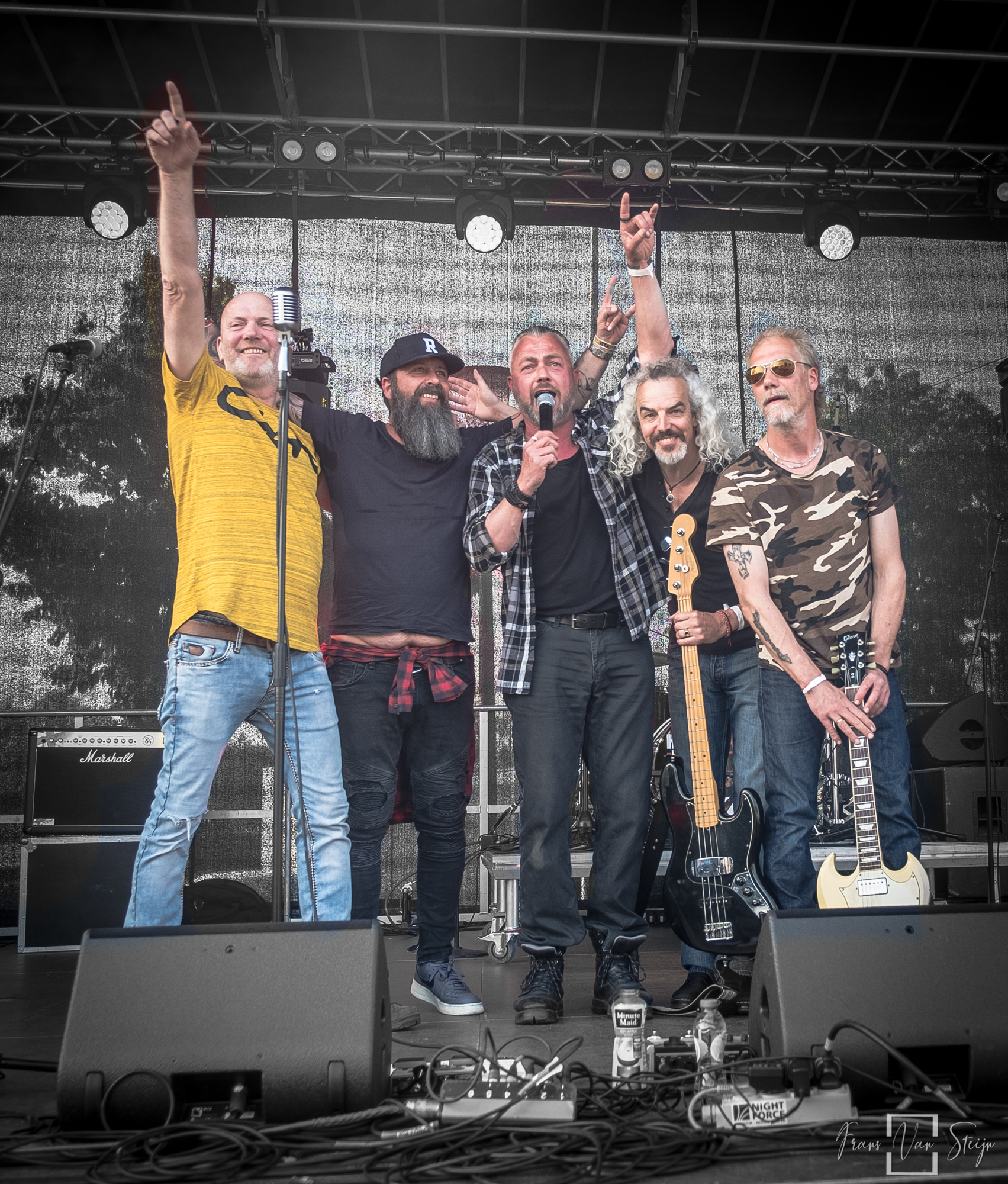 ROVED Grunge Coverband | The 90's Opnieuw | Cover band Alternative