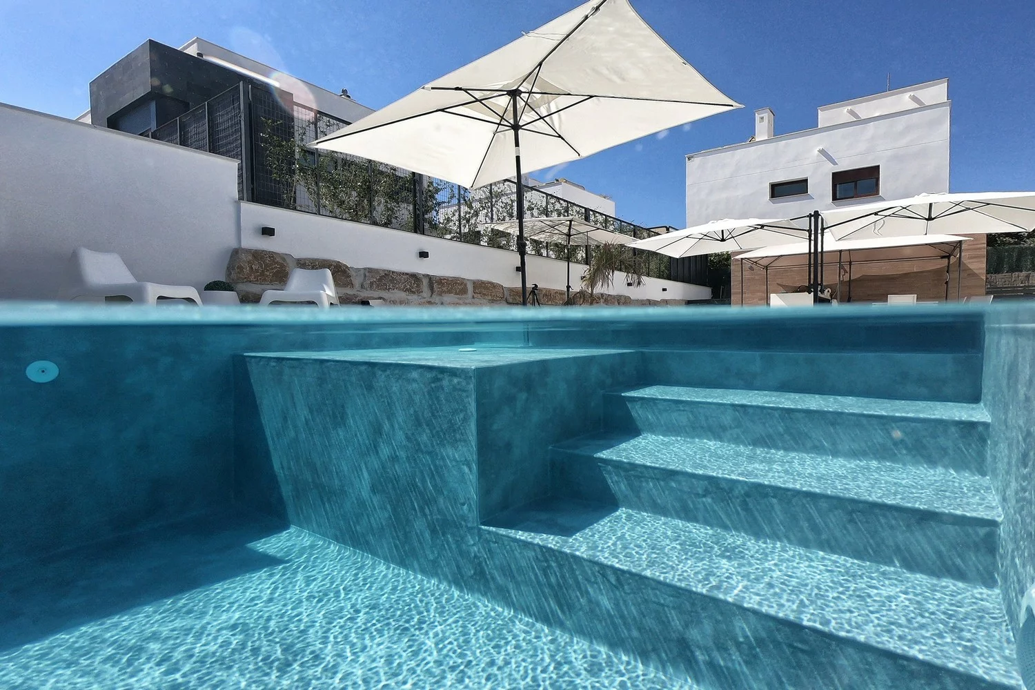 Urban Vogue Liner | Crystal Pools