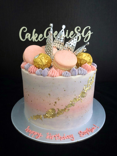 Tiara & Macarons Cake | Cake Genie Home
