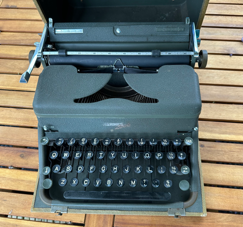 Hermes 2000 Portable Typewriter with Pica | typewriter services