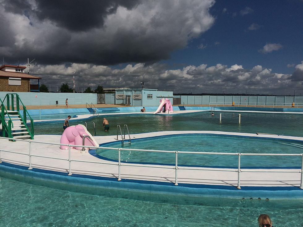 Picture gallery of the Strand Swimming Pool Lido at Gillingham,Kent