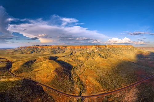 COCKBURN RANGES-GIBB RIVER ROAD GOLDEN HOUR | A Higher Perspective