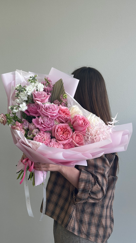 Creative Bouquet M - Unique Flowers & Delivery In Houston | KVITKAFA