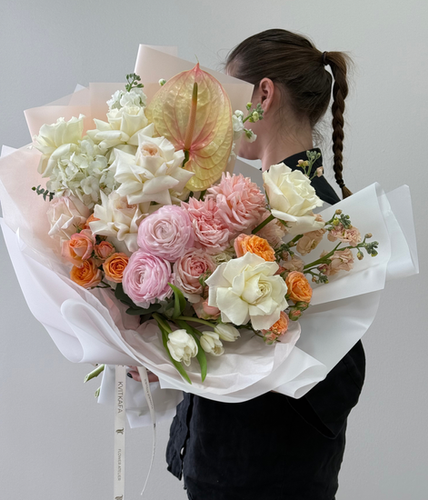 Creative Bouquet L - Unique Flowers & Delivery In Houston | KVITKAFA