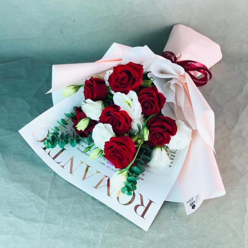 Fresh Red Roses Bouquet | Luxe Florist