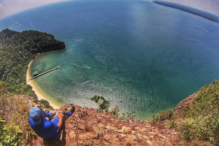 Berhala Island 2 Days 1 Night Tour Package - Asia Medan Travel