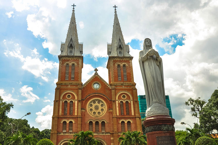 Notre-Dame Cathedral Basilica of Saigon | D Asia Travels