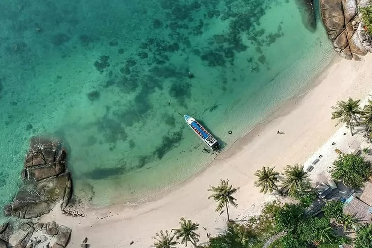 Berhala Island 2 Days 1 Night Tour Package - Asia Medan Travel