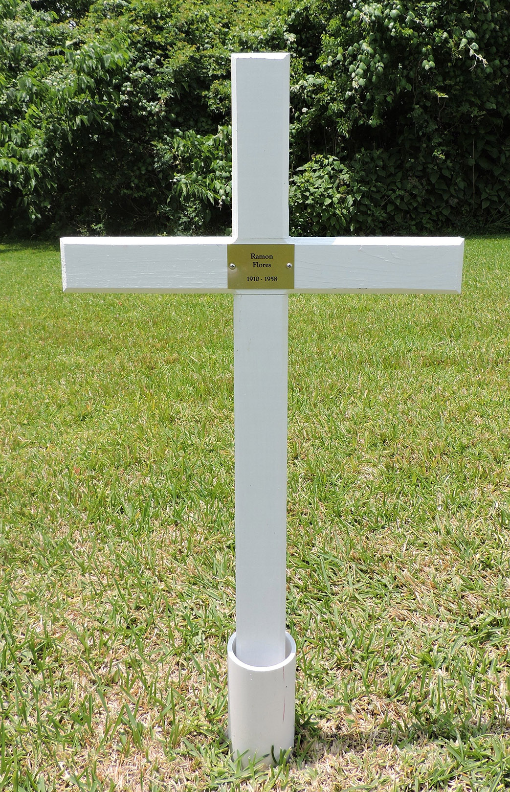 Flores, Ramon G. - Crown Hill Cemetery Association