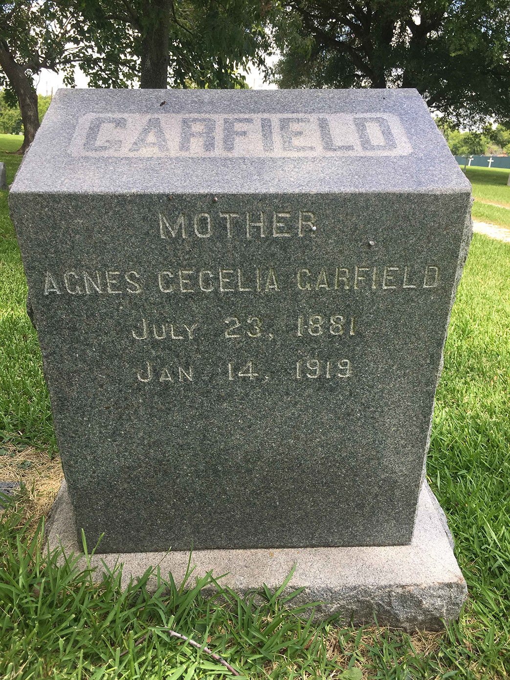 Garfield, Agnes CeCella Thompson - Crown Hill Cemetery Association