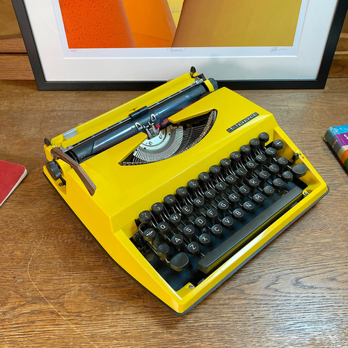 Tippa Adler "S" Typewriter — "Congress" Typeface! 1976 | Acme Type Machines