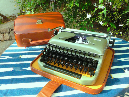 SORRY, SOLD! 1957 Erika Typewriter, rare Model 11 with case | Acme Type ...