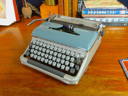 SORRY, SOLD! 1961 Blue Bird Typewriter (Model 18B) | Acme Type Machines