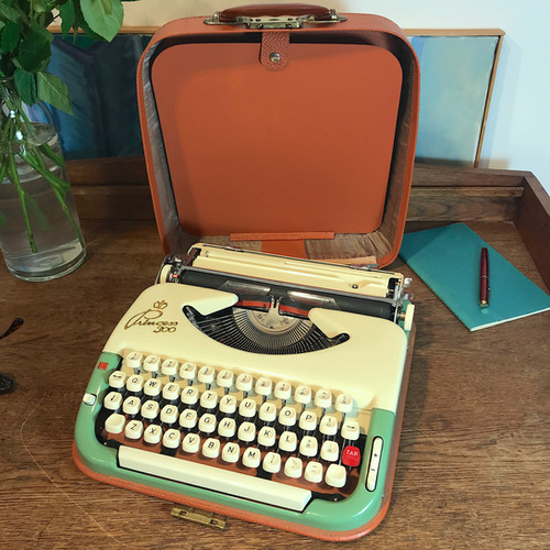 1962 Princess 300 Typewriter with Congress Typeface | Acme Type Machines