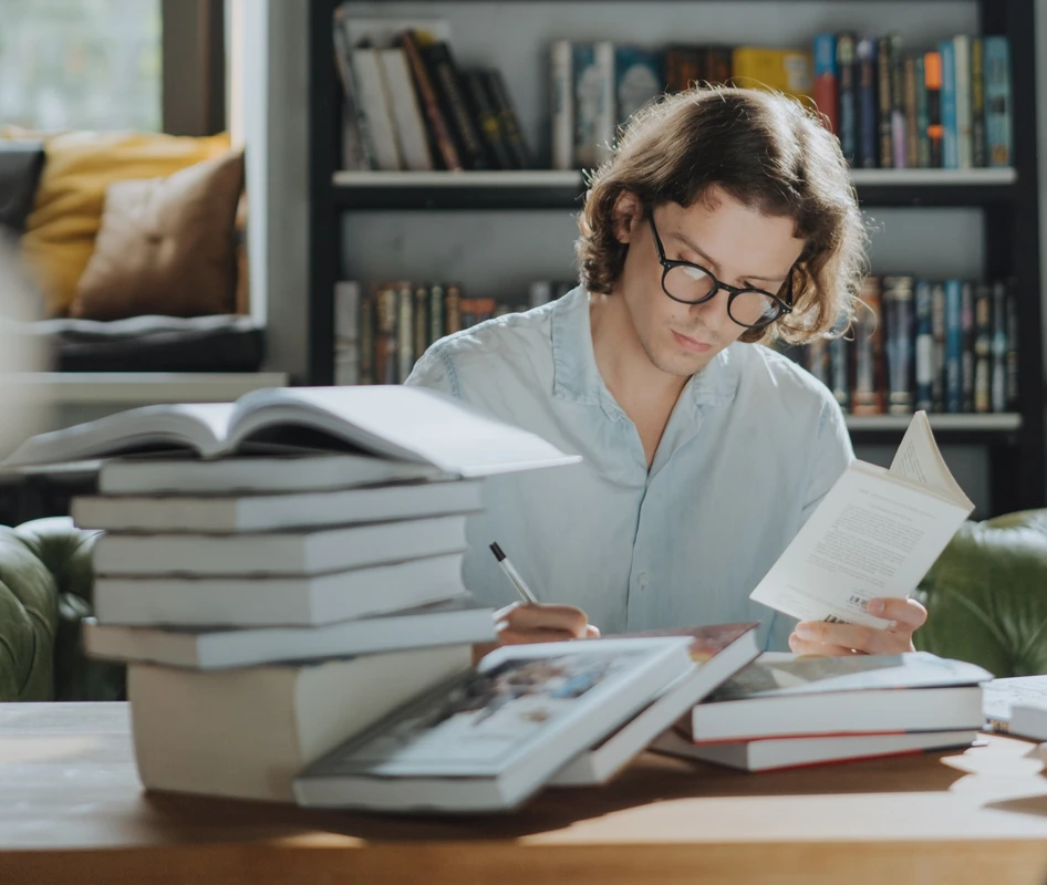 Novice Researcher | Erevnites