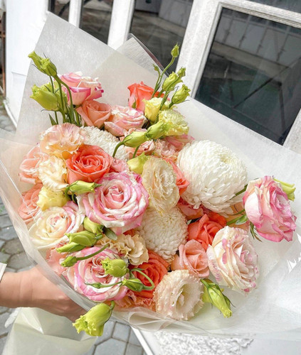 Peachy Pink bouquet | Ivy & Pollen