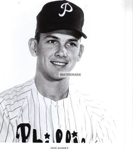 Don Money Philadelphia Phillies vintage photo | phillysportslegends