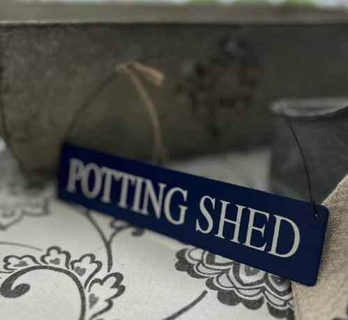 Hanging Garden Signs | Holly House Flowers