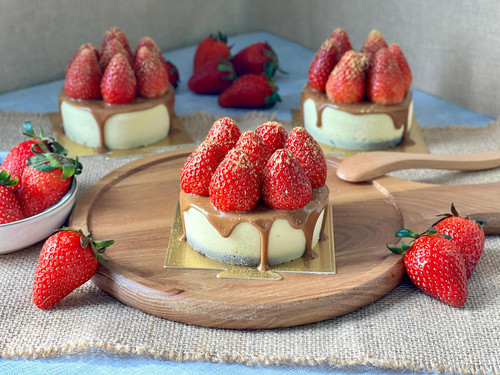 Precious Strawberry Biscoff | Precious Bake