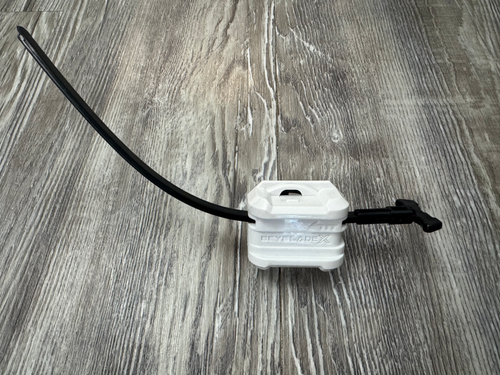 Takara Tomy Beyblade X White Proto Winder Launcher (Right Spin ...