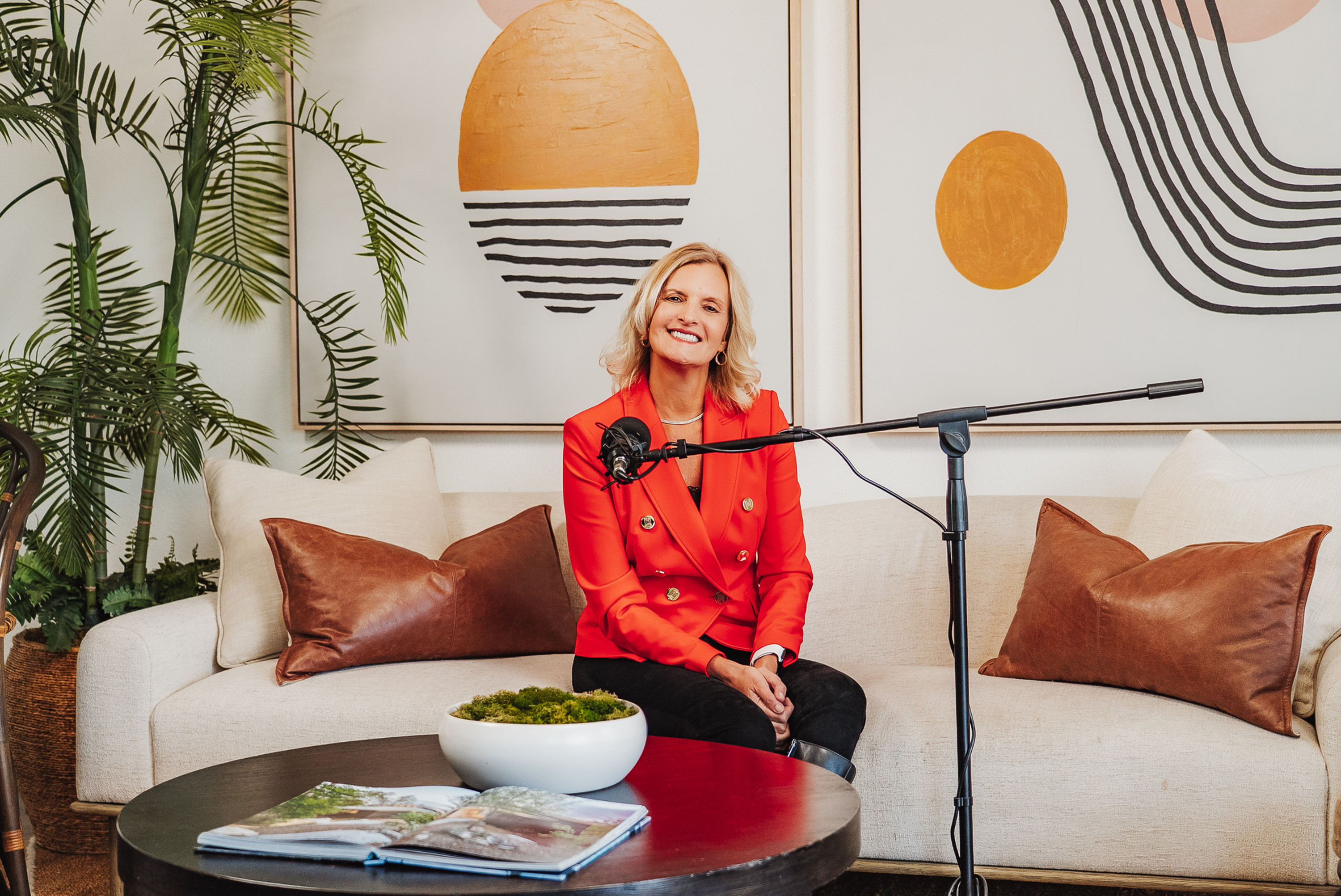 Dorrie Stutz | The Broadcast Lounge